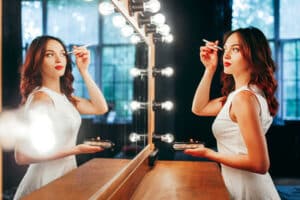 Why Do I Look Better In The Mirror Than In The Pictures - OkayMirror